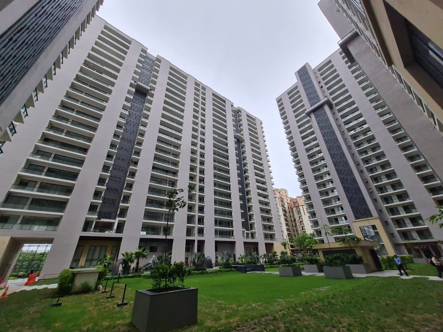 【新築物件】Platinum Towersのご紹介 – Pyramid RELO【東証プライム上場リログループ】 - グルガオン・デリー ...